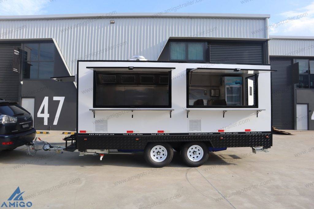 5m fryer/1B griddle/6B stove - Auckland Food Trailers
